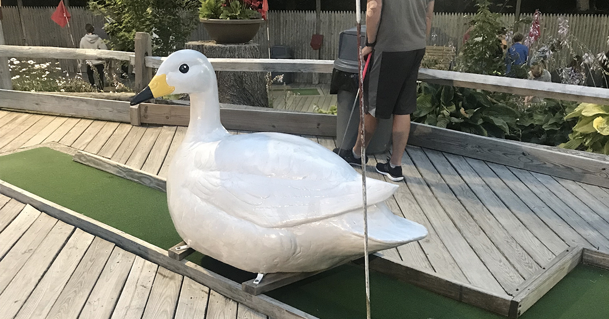 Gift Barn – Mini Golf Matters
