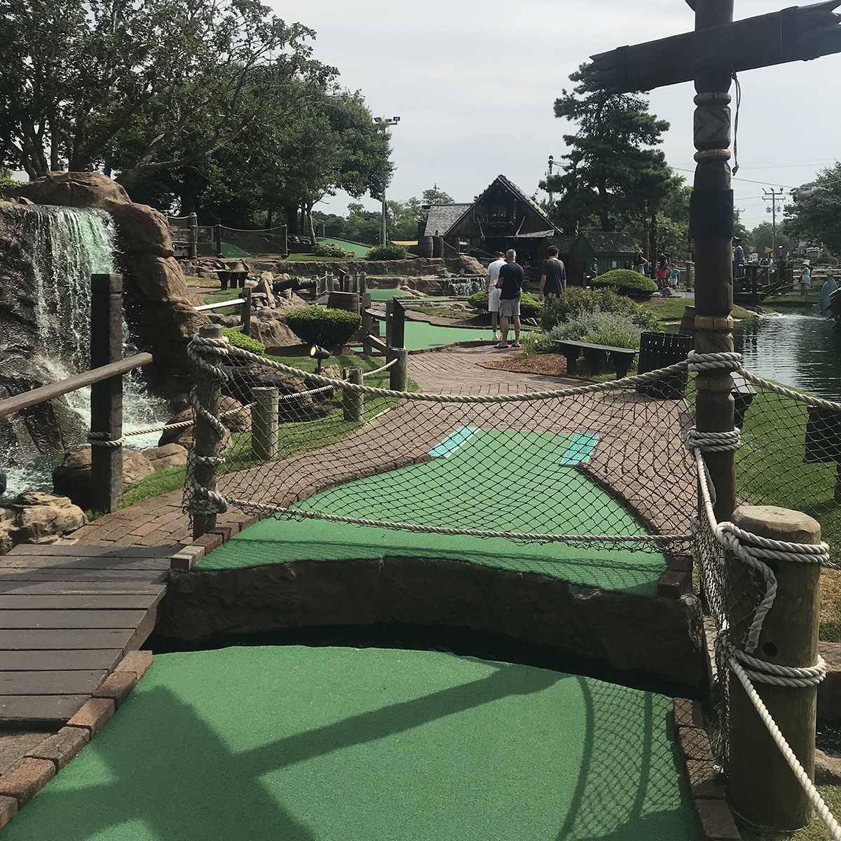 Pirate’s Cove – Mini Golf Matters