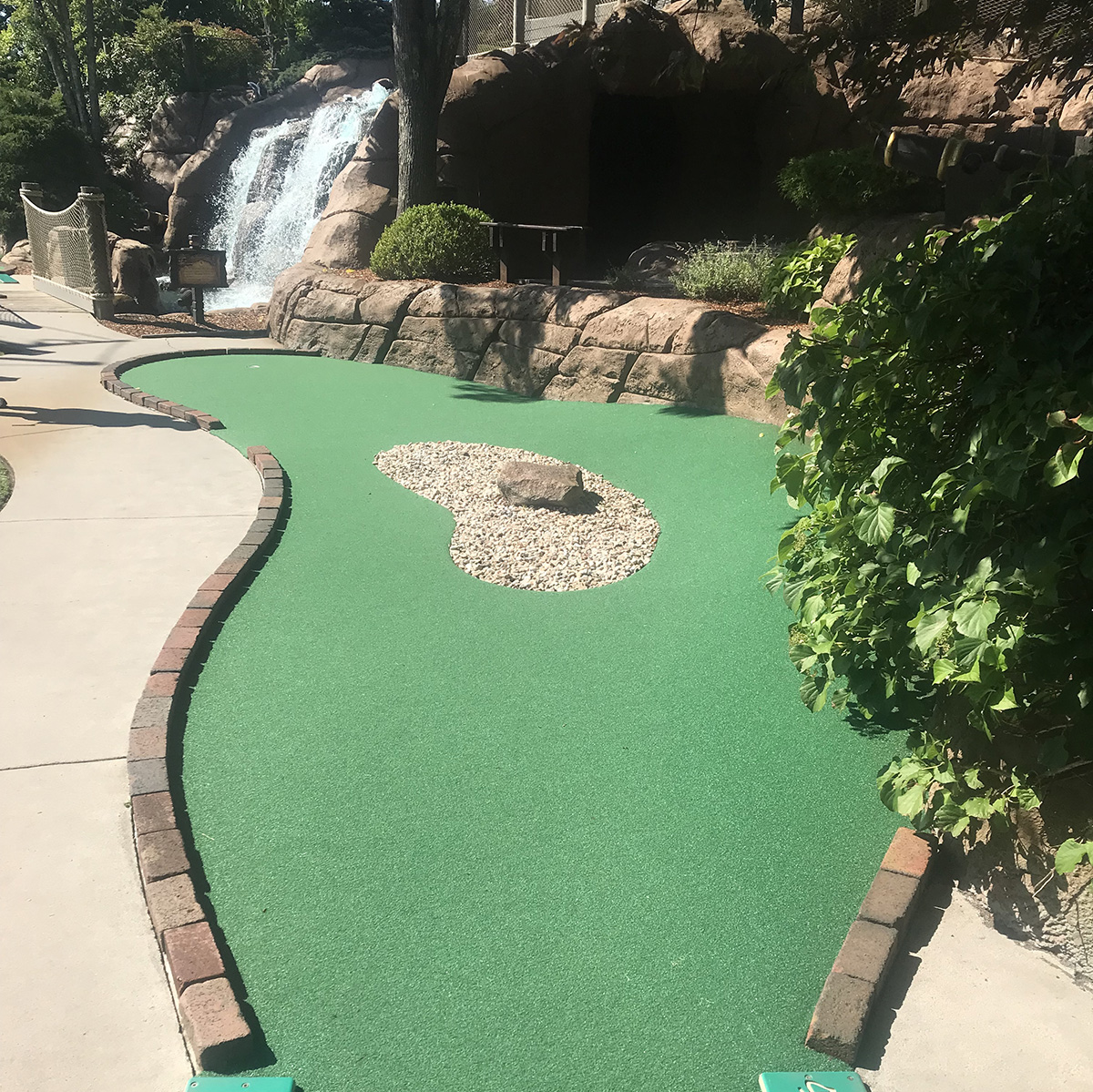 Pirate’s Cove – Mini Golf Matters