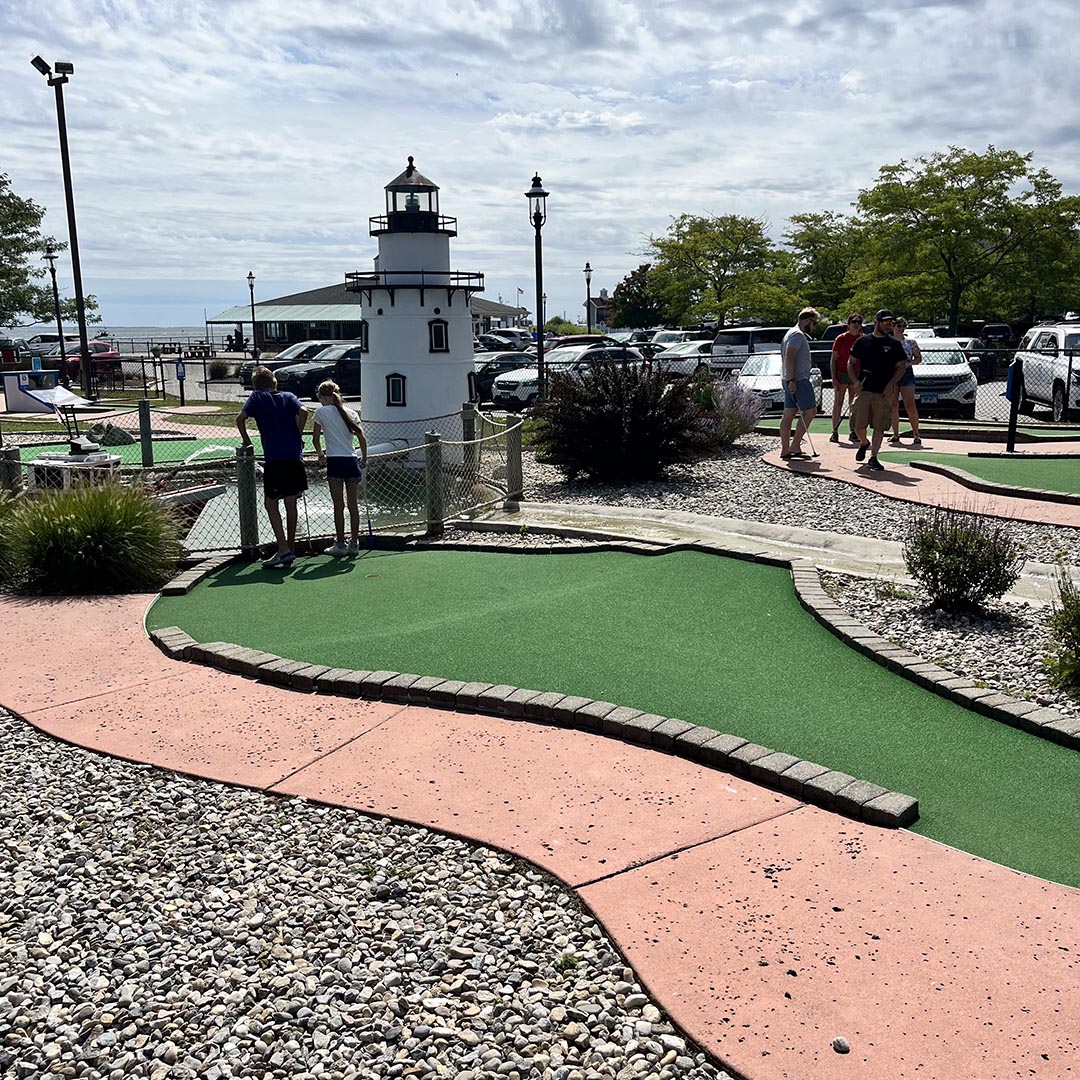 Mini-Golf at Saybrook Point – Mini Golf Matters